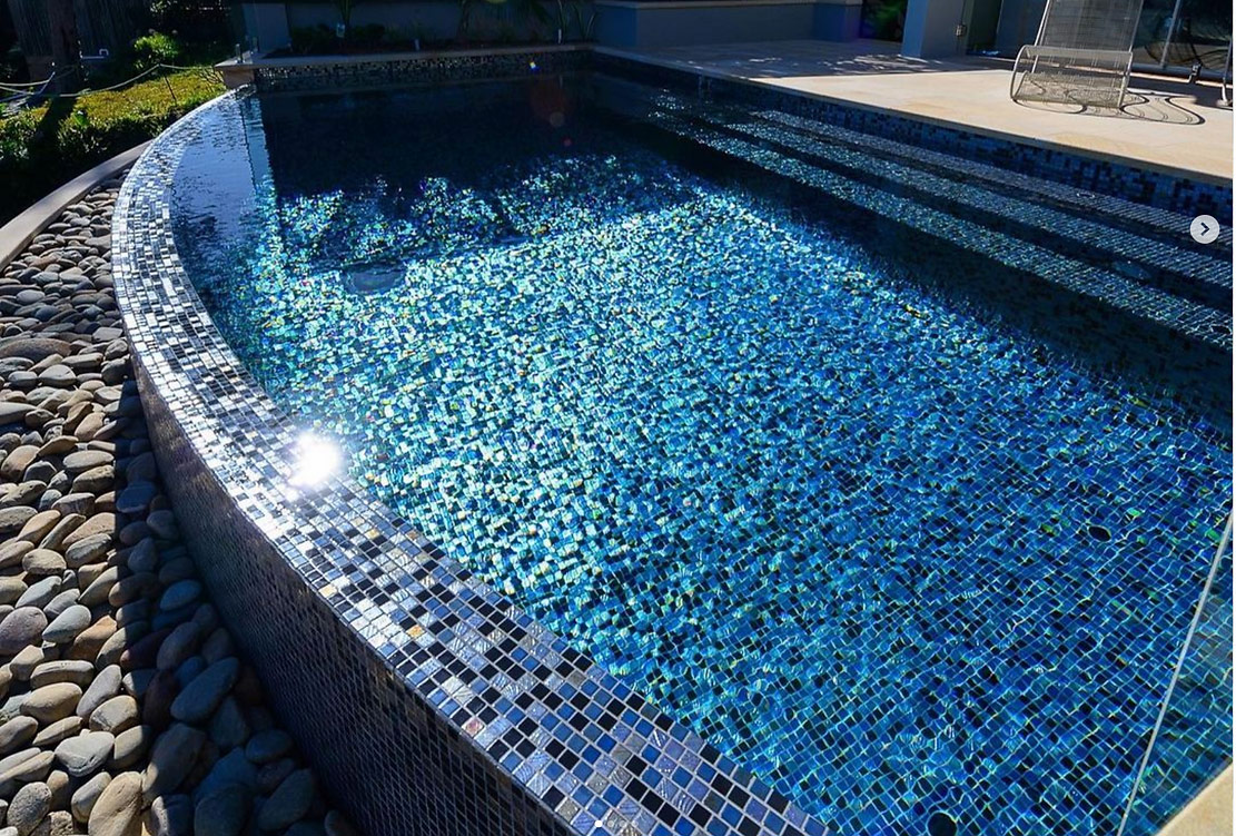 Ezarri Australian Black Russian Mosaic Pool Tile