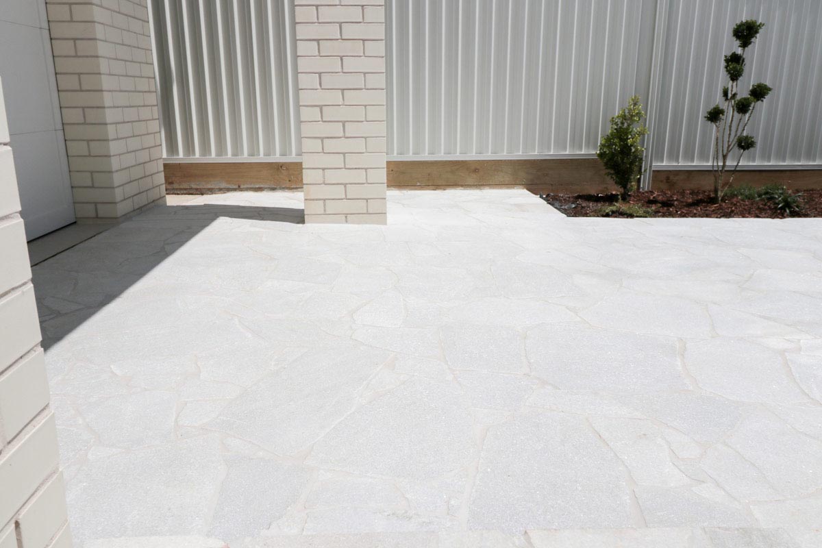 Loose Stone White Quartz Random Natural Stone Wall Cladding Body